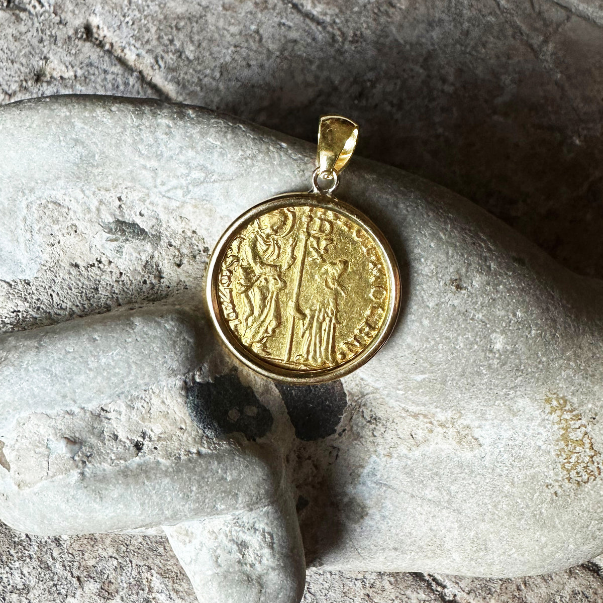 VENETIAN DOGE Genuine 24kt Gold Coin 17th Cent. AD 18kt Gold Pendant ...